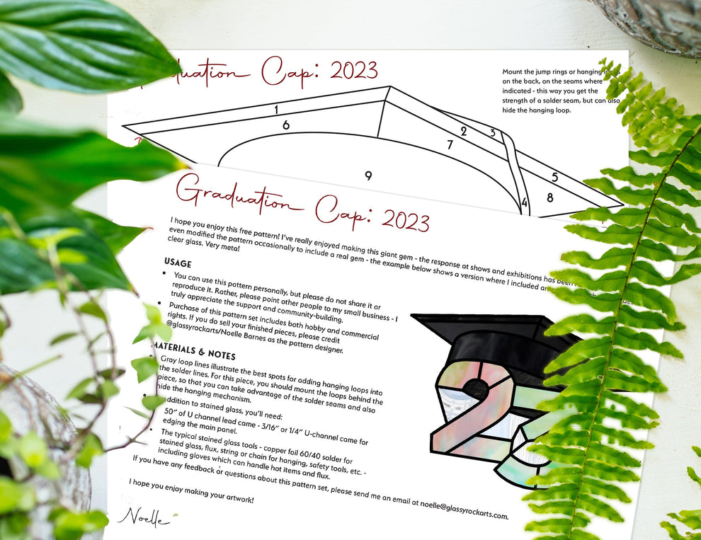 2023 Graduate Cap Stained Glass Pattern - GlassyRock Arts
